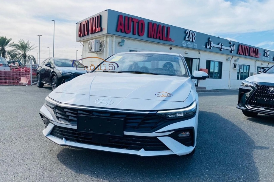 Elantra CN7 Hyundai 2025 Cairo White 7030277 - Car for sale : Hatla2ee