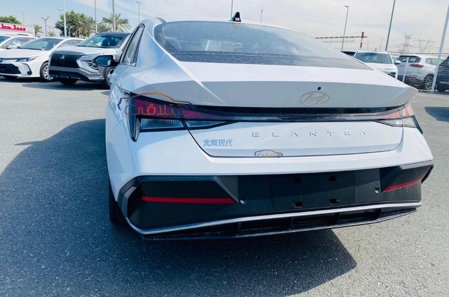 Elantra CN7 Hyundai 2025 Cairo White 7030277 - Car for sale : Hatla2ee