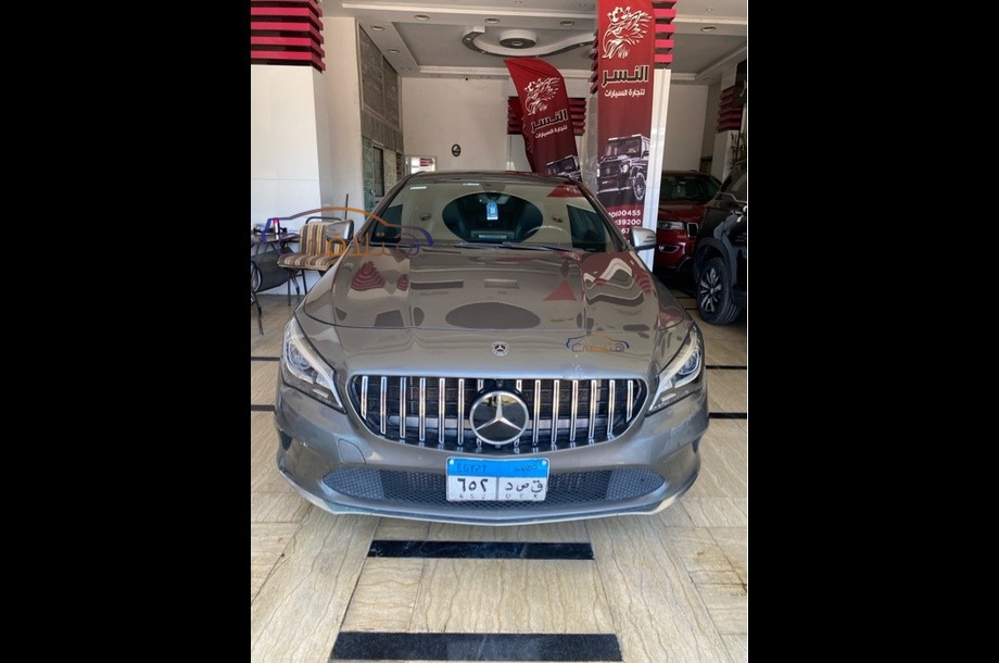 CLA 180 Mercedes 2018 Agamy Gray 7031512 - Car for sale : Hatla2ee