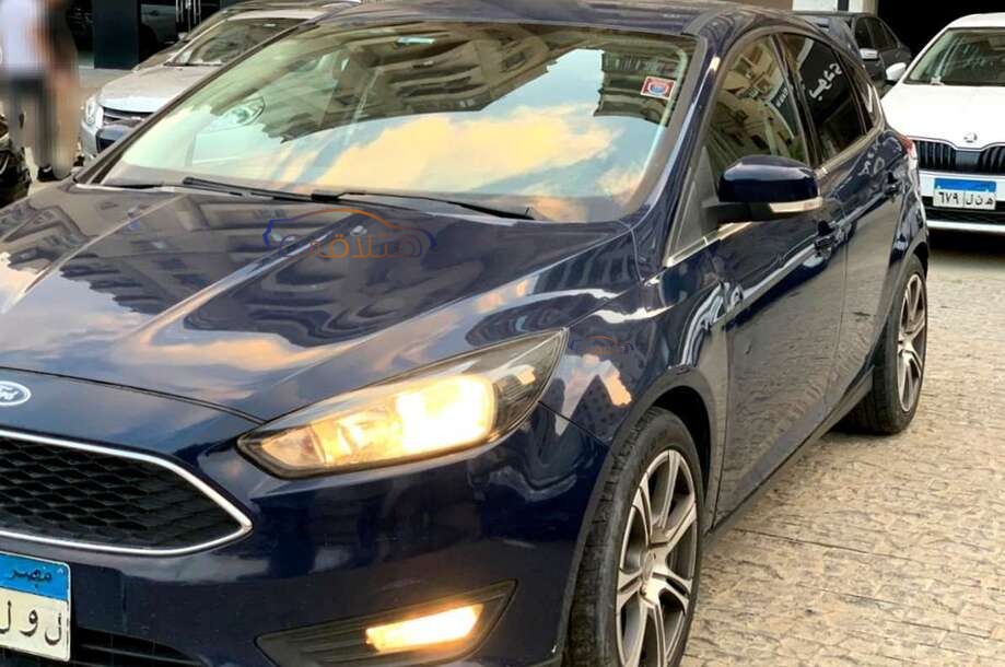Focus Ford 2018 Maadi Dark blue 7032670 - Car for sale : Hatla2ee