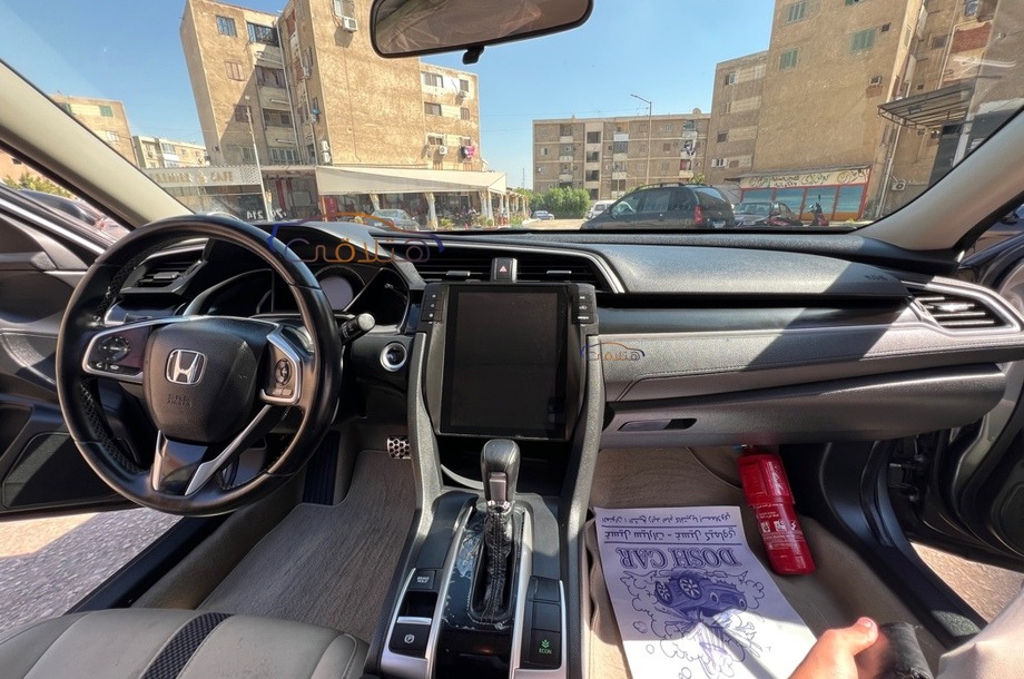 Civic Honda 2021 Ismailia Dark grey 7036271 - Car for sale : Hatla2ee