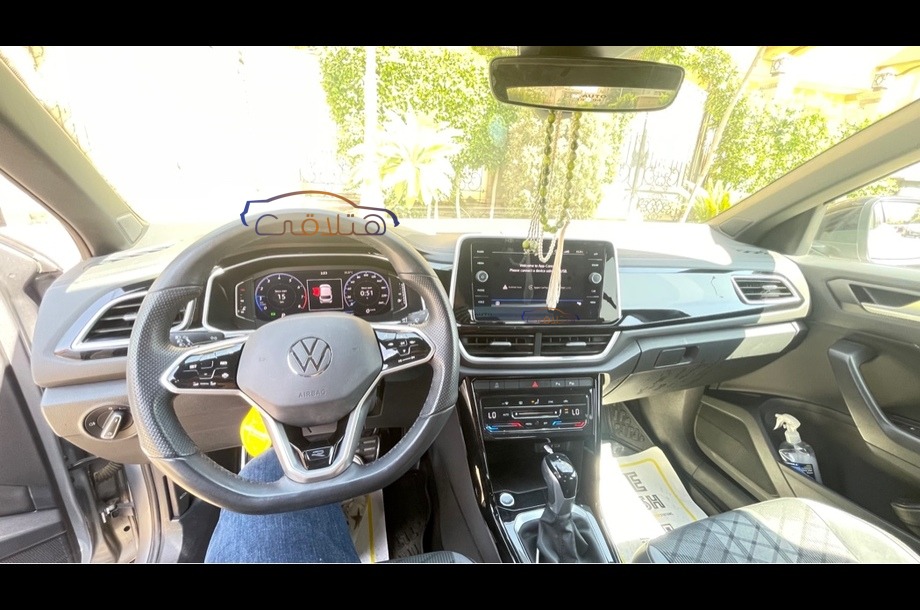 T-Roc Volkswagen 2023 Tagamo3 - New Cairo Silver 7048589 - Car for sale ...
