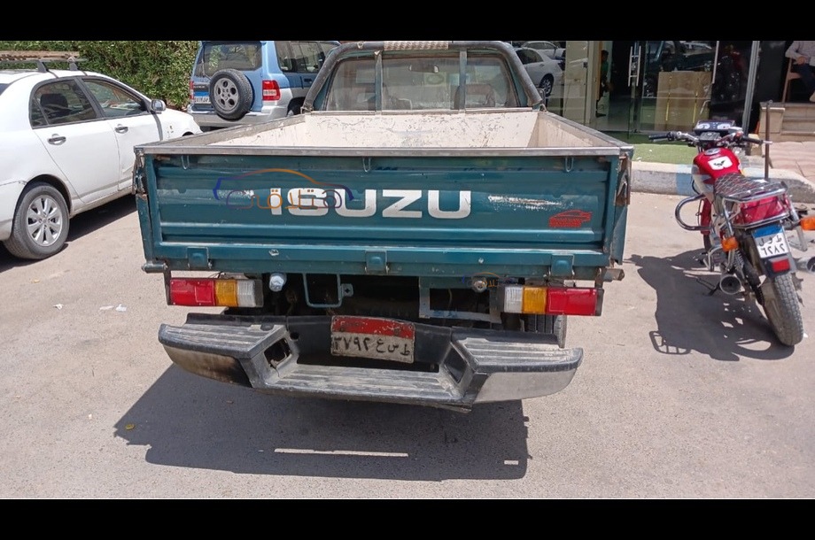 Other Isuzu 1992 Suez Green 7049093 - Car for sale : Hatla2ee