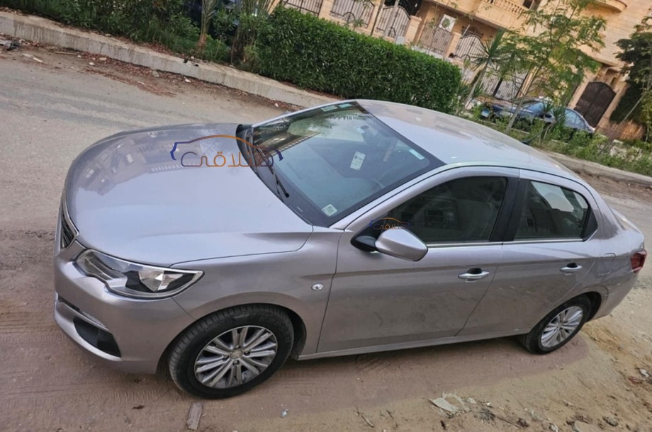 301 Peugeot 2020 Obour City Silver 7051735 - Car for sale : Hatla2ee