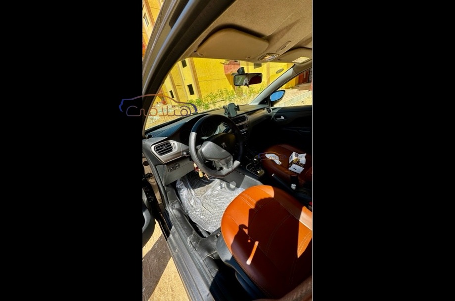 301 Peugeot 2021 6 October Gray 7054179 - Car for sale : Hatla2ee