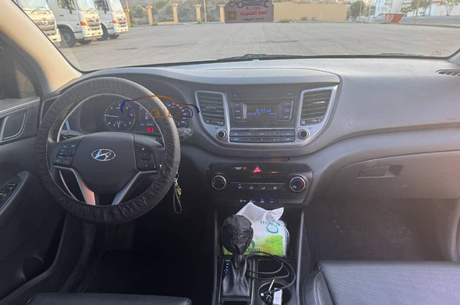 Tucson Hyundai 2018 Riyadh White 7055557 - Car for sale : Hatla2ee