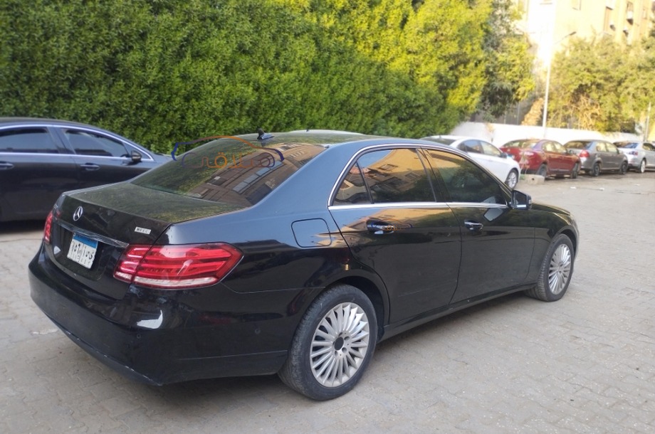 E 200 Mercedes 2015 Mohandessin Black 7057456 - Car for sale : Hatla2ee