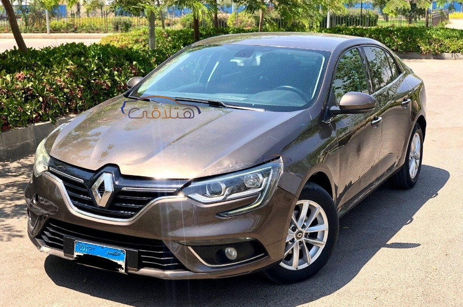Megane Renault 2018 Maadi Bronze 7057569 - Car for sale : Hatla2ee