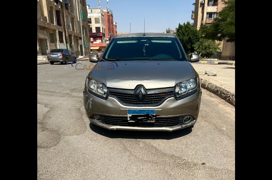 Logan Renault 2015 Cairo Bronze 7059145 - Car for sale : Hatla2ee
