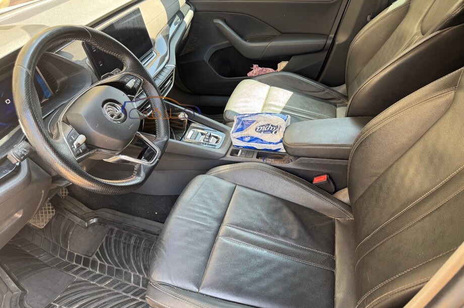 Octavia A8 Skoda 2021 Heliopolis Silver 7060644 - Car for sale : Hatla2ee
