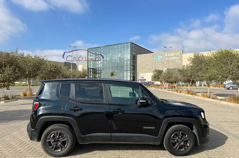 Renegade Jeep 2022 6 October Black 7061926 - Car for sale : Hatla2ee