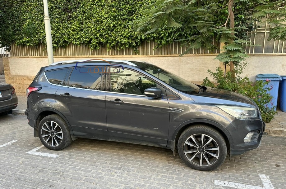 Kuga Ford 2018 Tagamo3 - New Cairo Silver 7062167 - Car for sale : Hatla2ee