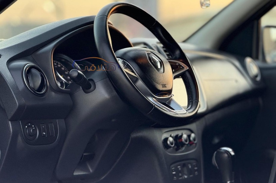 Sandero Step Way Renault 2018 Tagamo3 - New Cairo Dark blue 7062702 ...