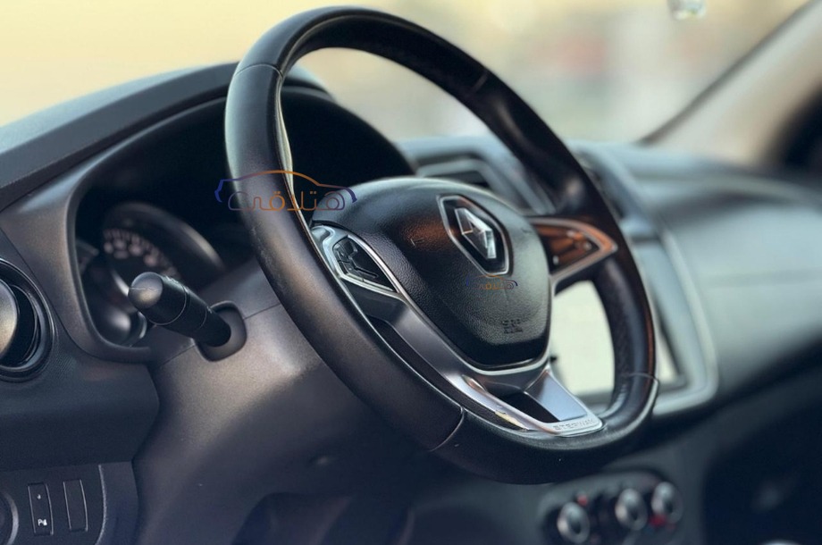 Sandero Step Way Renault 2018 Tagamo3 - New Cairo Dark blue 7062702 - Car for sale : Hatla2ee