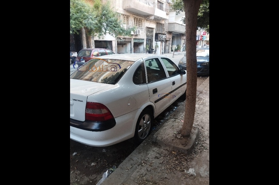 Vectra Opel 1998 Alexandria White 7065250 - Car for sale : Hatla2ee