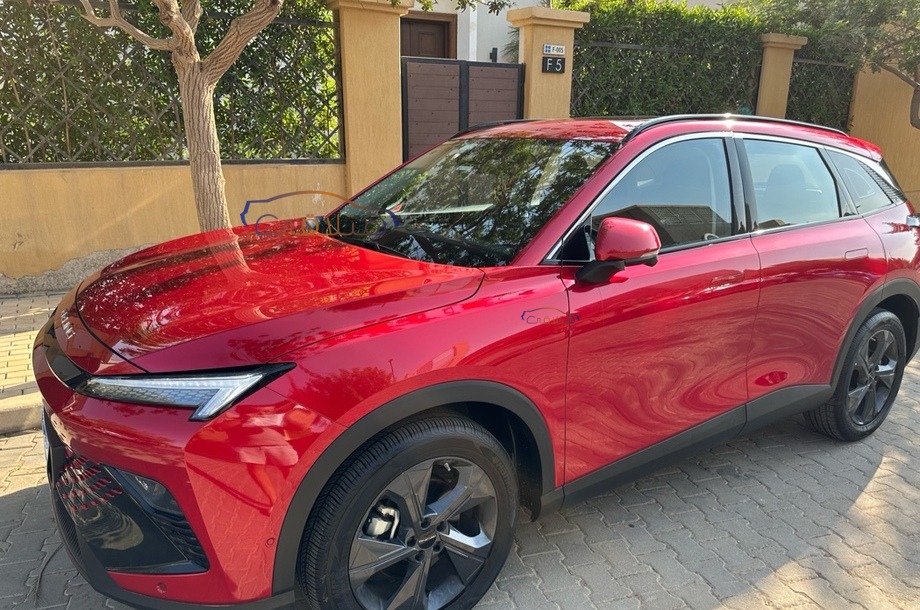 X55 Baic 2025 6 October Red 7067488 - Car for sale : Hatla2ee