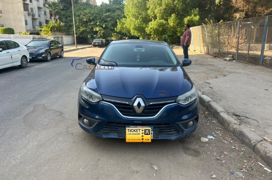 Megane Renault 2018 Nasr city Dark blue 7072191 - Car for sale : Hatla2ee