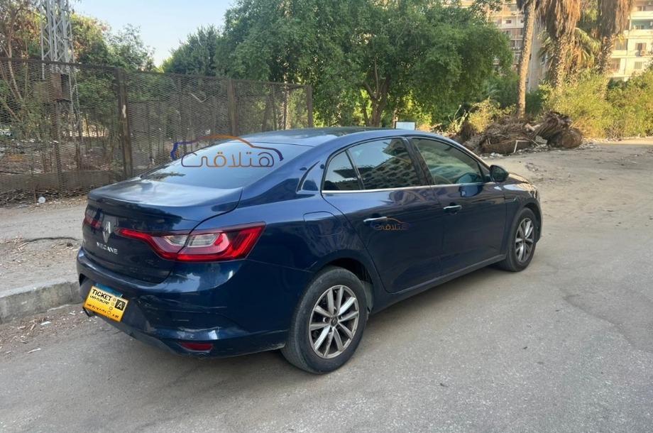 Megane Renault 2018 Nasr city Dark blue 7072191 - Car for sale : Hatla2ee