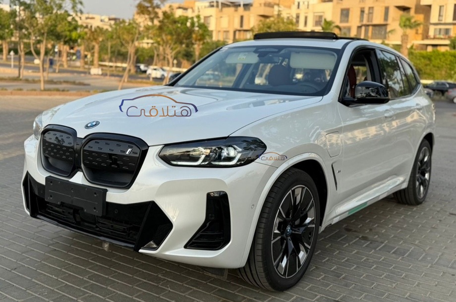 IX3 BMW 2025 Sheikh Zayed City White 7073872 - Car for sale : Hatla2ee