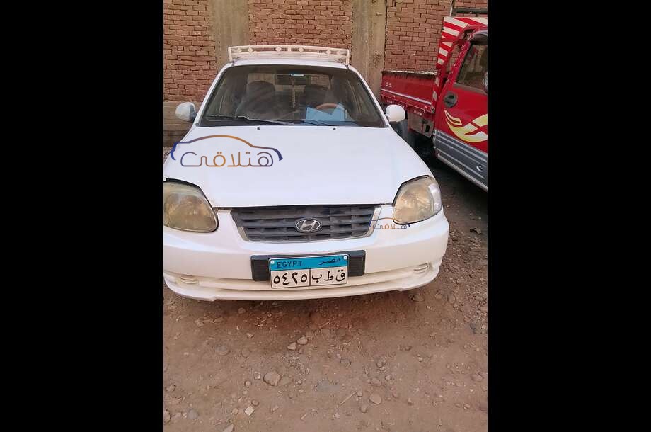 Verna Hyundai 2013 Shobra White 7074067 - Car for sale : Hatla2ee