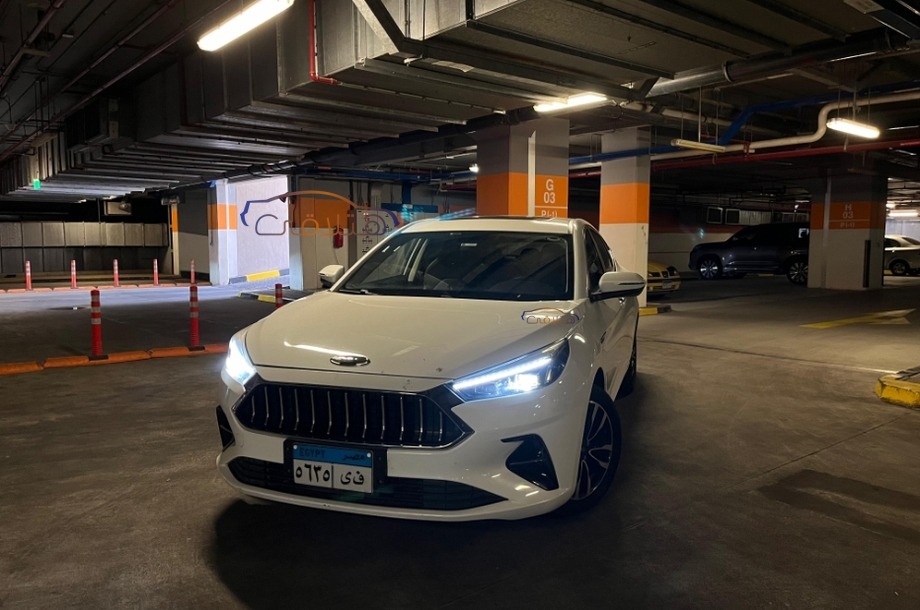 J7 Jac 2022 Giza White 7079766 - Car for sale : Hatla2ee