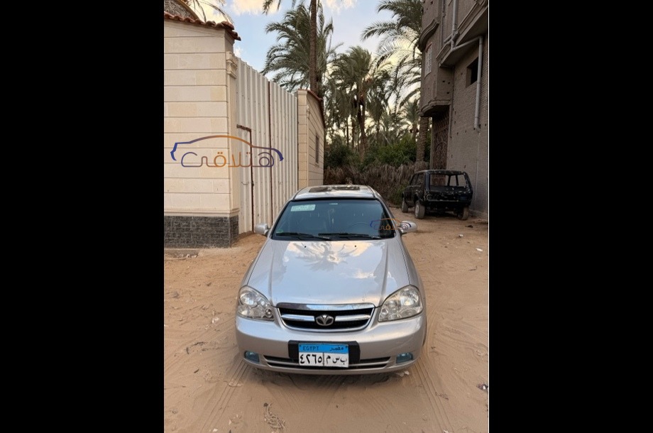 Lacetti Daewoo 2007 Edku Silver 7082661 - Car for sale : Hatla2ee