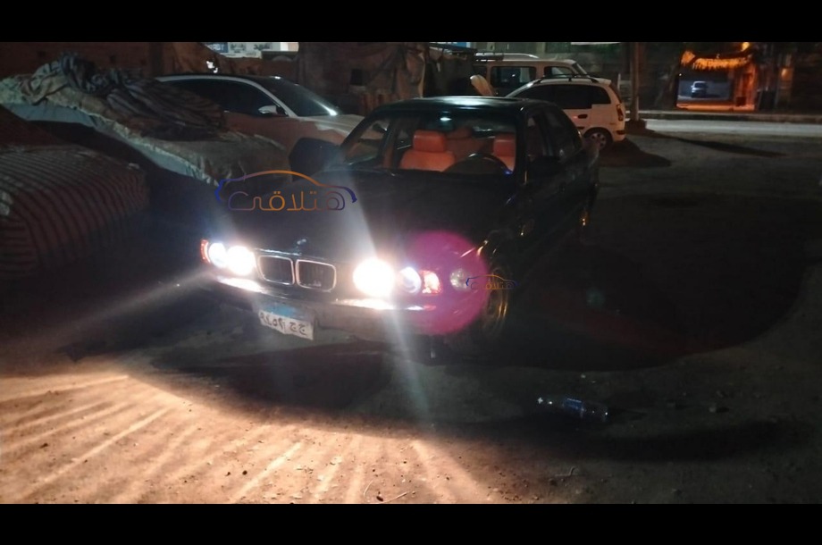518 BMW 1992 Warraq Black 7087417 - Car for sale : Hatla2ee