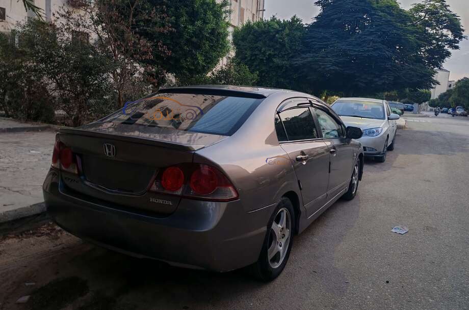 Civic Honda 2007 Sheikh Zayed City Gray 7088989 - Car for sale : Hatla2ee