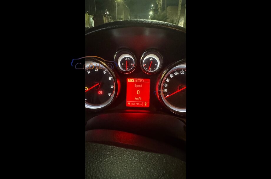 Astra Opel 2016 Alexandria Bronze 7090954 - Car for sale : Hatla2ee