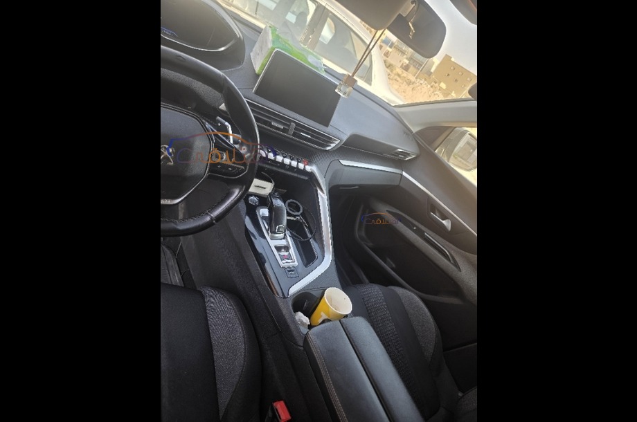 3008 Peugeot 2020 Cairo Bronze 7094342 - Car for sale : Hatla2ee