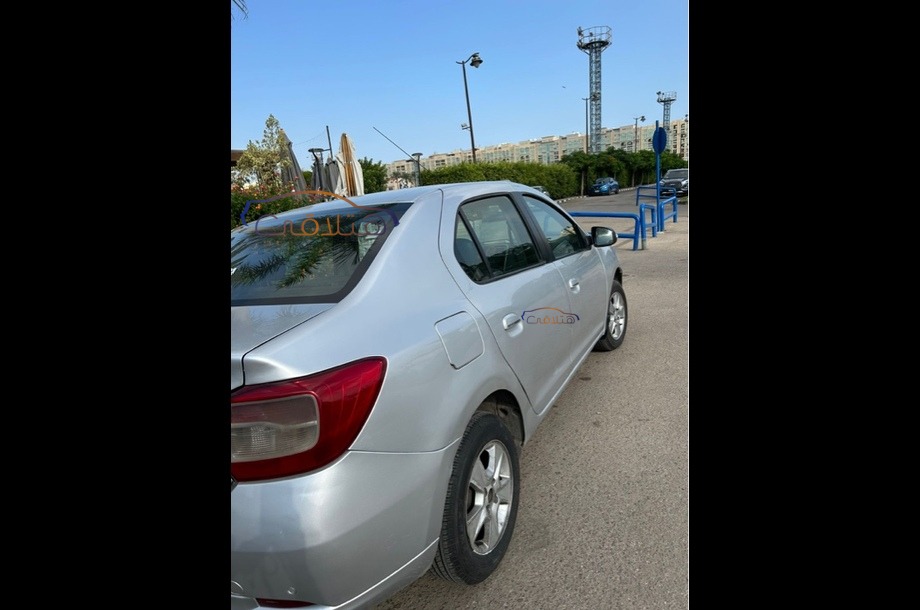 Logan Renault 2016 Alexandria Silver 7099594 - Car for sale : Hatla2ee