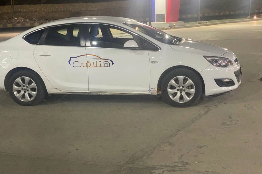 Astra Opel 2021 Maadi White 7105037 - Car for sale : Hatla2ee