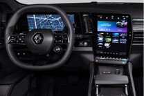 Renault Austral 2025 A/T / Esprit Alpine / B/E New Cash or Installment ...